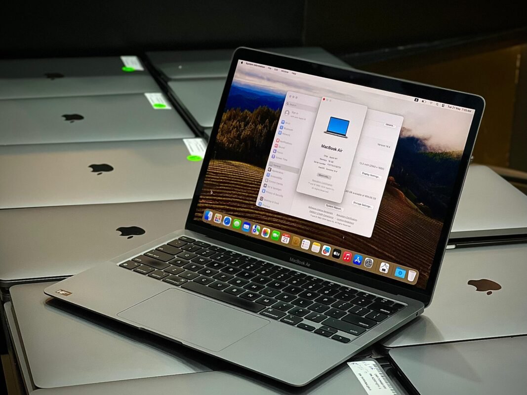 Macbook Air M1 2020 | 13.3 inch Display | 16GB Ram 1TB Storage | Pre ...